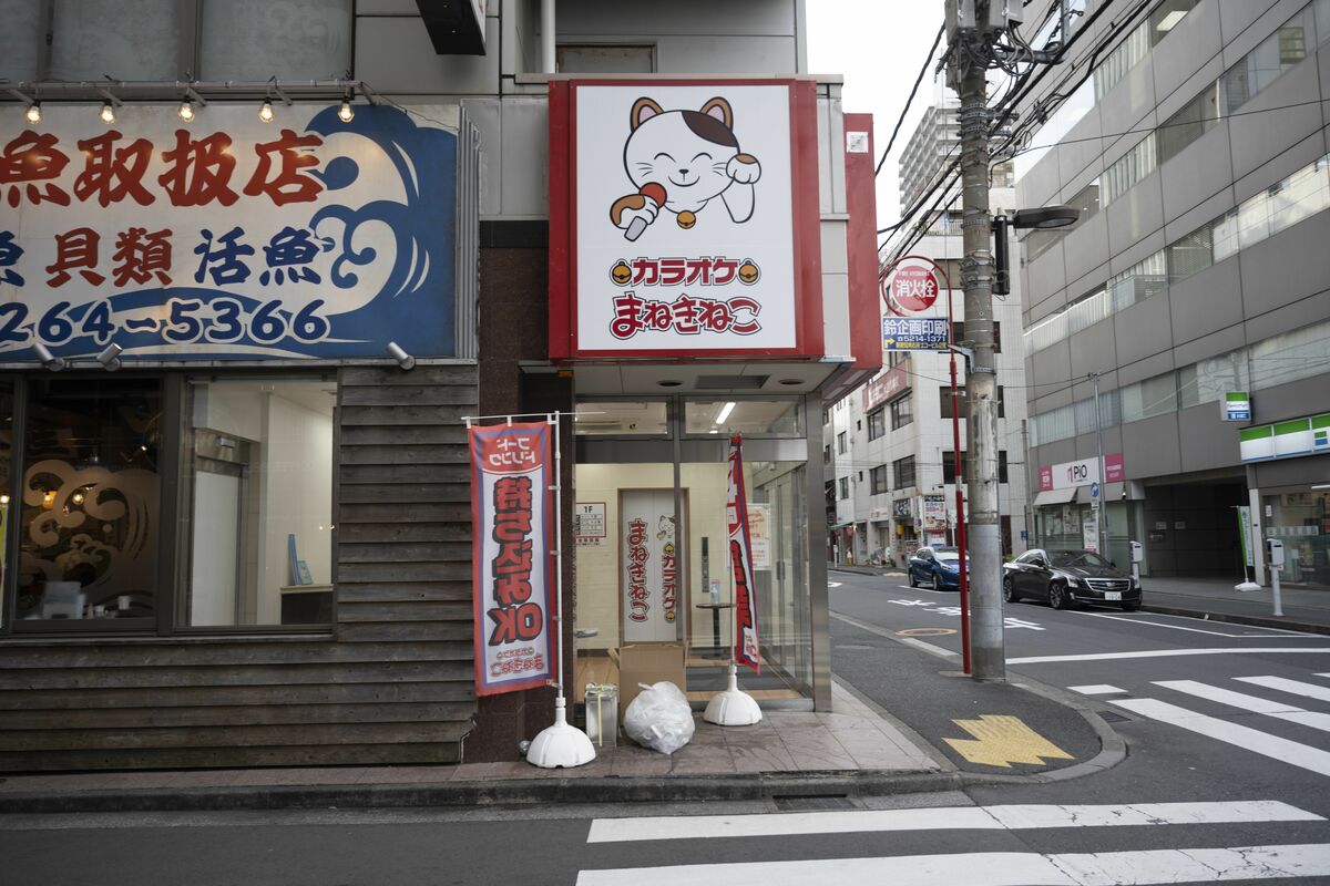 「娘を大学に行かせたい」過酷な深夜のカラオケボックスで副業する高卒父の「残酷なワンオペのテーゼ」 【令和版おじさんの副業NEO】深夜のカラオケ店【JBpressセレクション】(1/4 ...