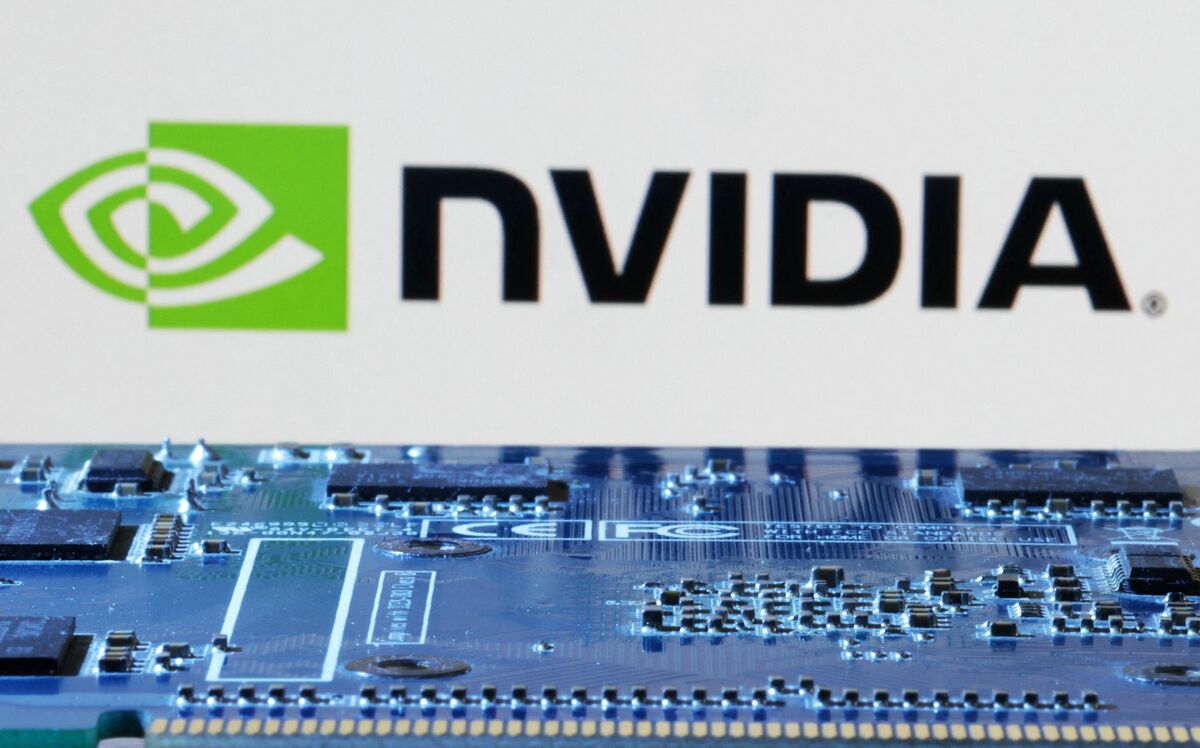 NVIDIA、中国向け新AI半導体のサンプル出荷を開始 米国の新たな対中規制に対応、ようやく出荷へ(1/2) | JBpress (ジェイビープレス)