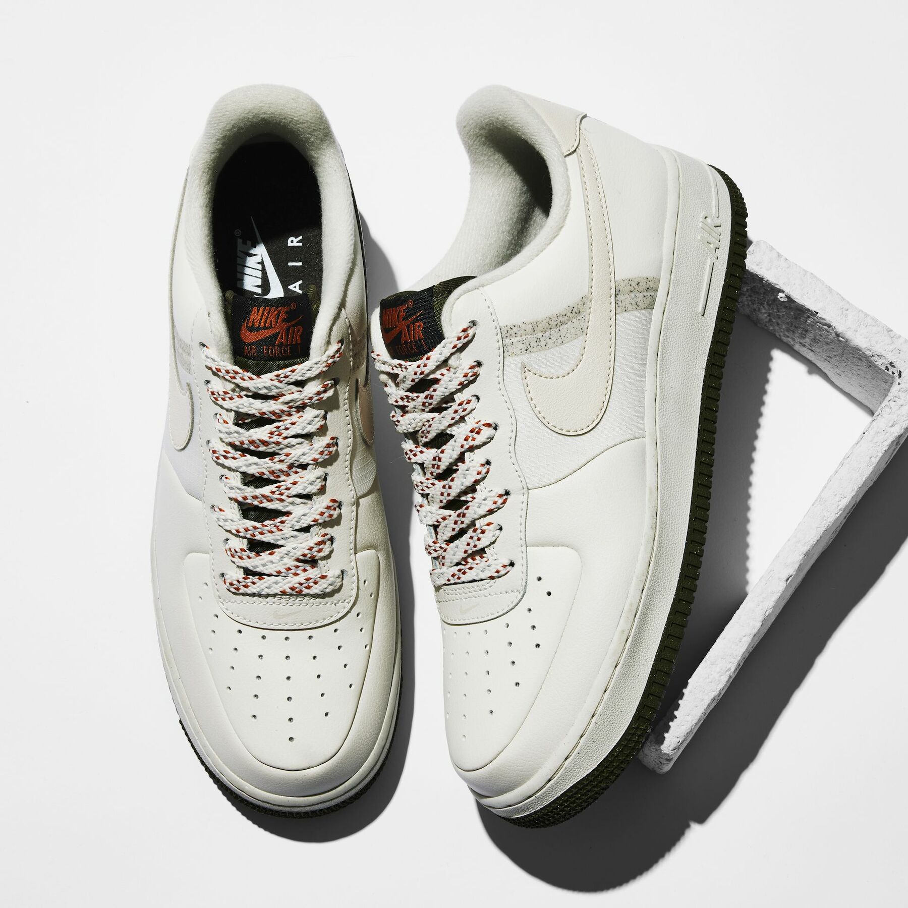 写真ギャラリー1枚め｜冷える季節の足元を温かく履きやすく！ 防寒あったかウォームシューズ5選 今欲しい、大人が選ぶべきスニーカー（15 ...