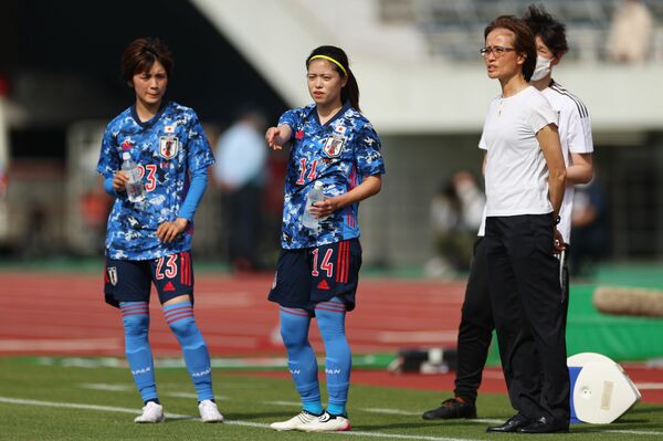 東京五輪での惨敗からわずか2年、なでしこジャパンの何が変わったのか 高倉麻子から池田太へ、指揮官交代がなでしこにもたらしたもの 2 6