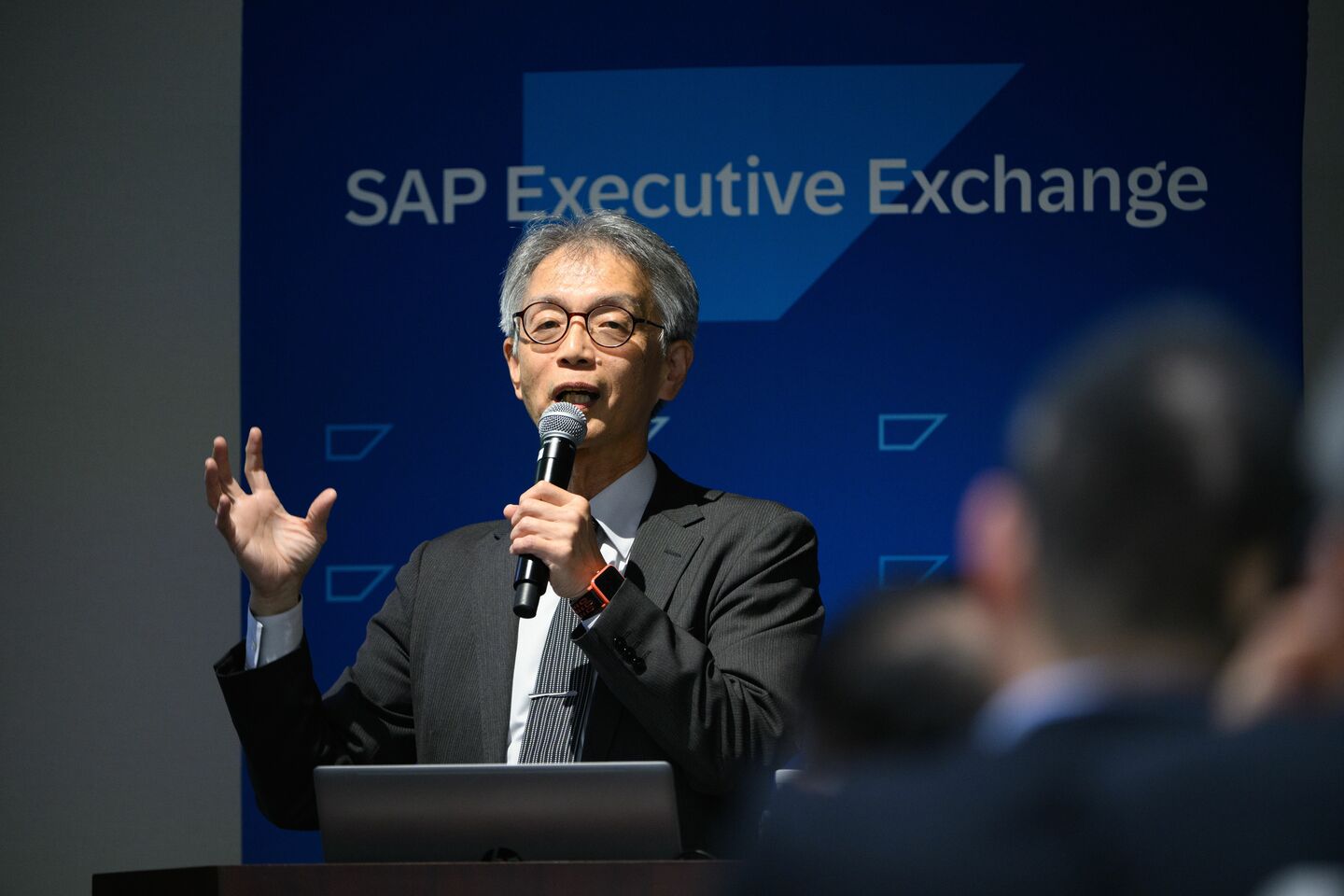 元ネスレCEO 高岡氏、ダイヤ精機社長 諏訪氏らに見る、窮地を乗り越えるリーダーの資質 | Japan Innovation Review powered by JBpress