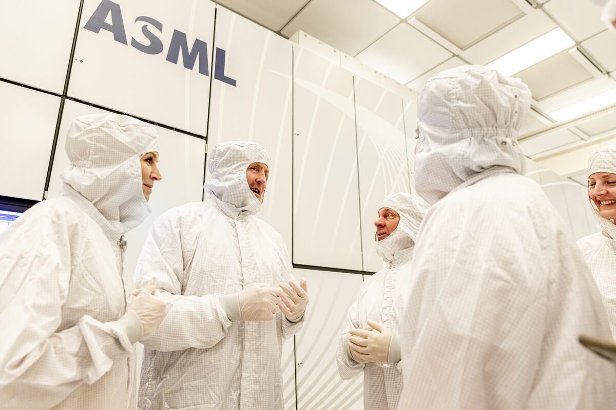AI半導体市場とともに急拡大、製造装置市場の成長を後押しする欧州の巨人ASMLの影響力 2017年からの10年間で装置市場は3倍の見通しに(1/4) | JBpress (ジェイビープレス)