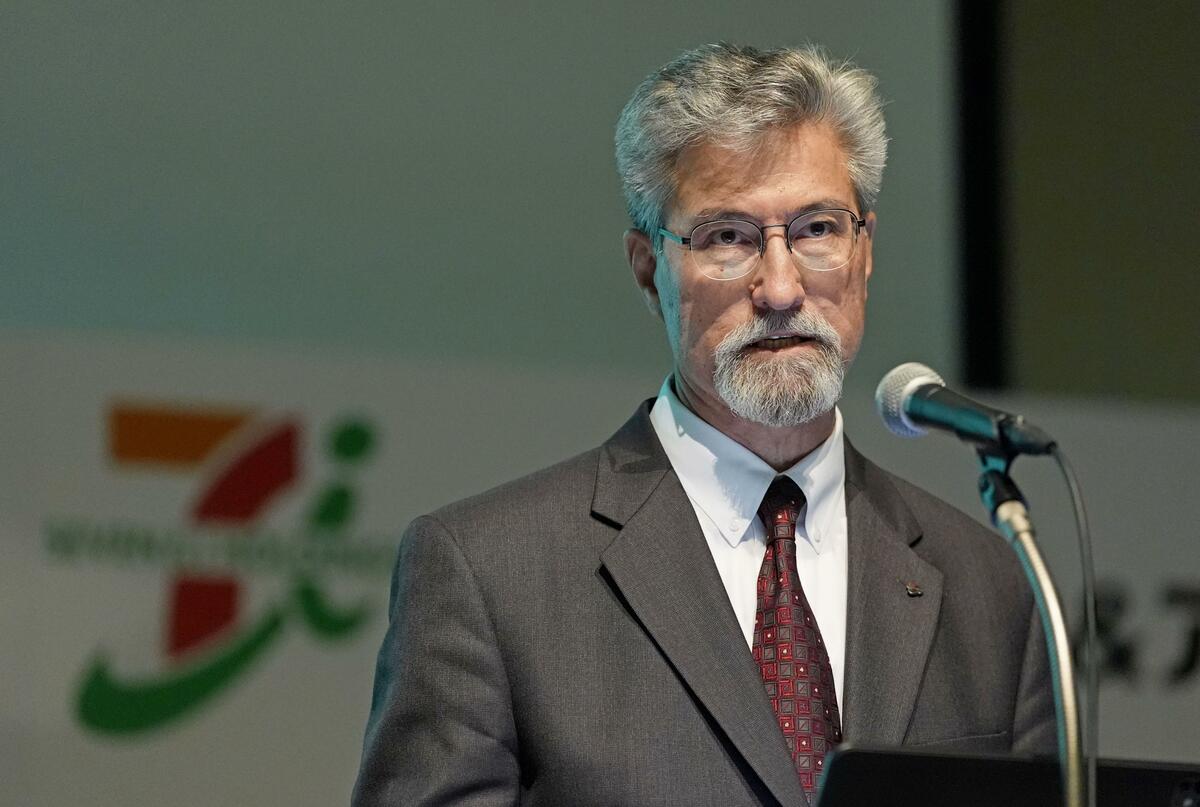 「2030年度にEPS2.4倍・株価2600円超」に自信 セブン＆アイHDデイカス社長の成長ビジョンは実現可能か？ | Japan ...