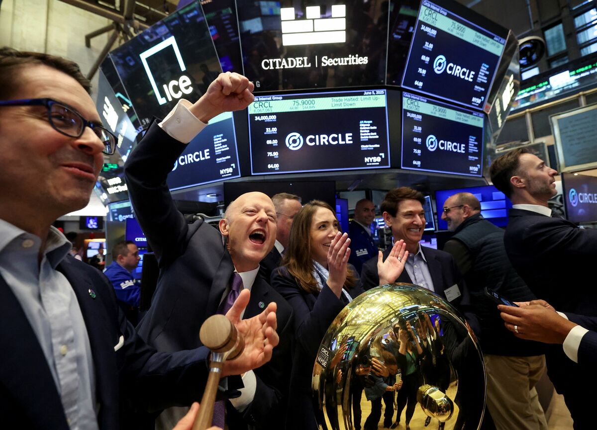 時価総額が急拡大「ステーブルコイン」とは何か？FRB・米政府高官が推進姿勢、日本の大手銀がいま乗り出す理由(1/3) | JBpress ...