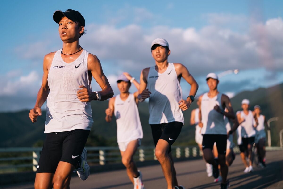 東洋大の指揮官・酒井俊幸が描く三大駅伝の戦略、「出雲駅伝」で駅伝デビューする強力ルーキーの野望 1年生4人がエントリーする出雲「1年生の突き上げがチームに刺激を与えている」(1/2 ...