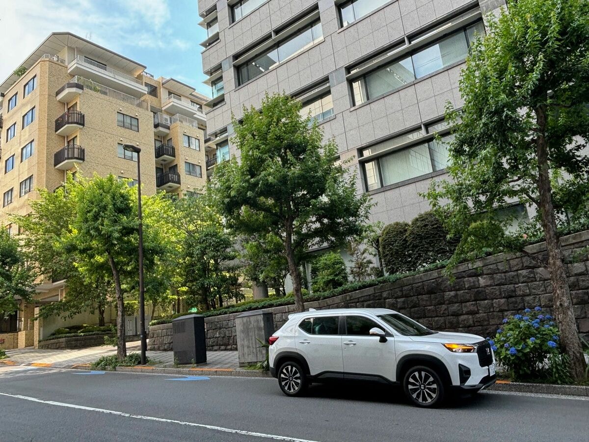 ホンダ「WR-V」は「マッタリ」してる！新コンパクトSUVを350km試乗して驚いたハンドリング、実感した大人気のワケ(1/5) | JBpress (ジェイビープレス)